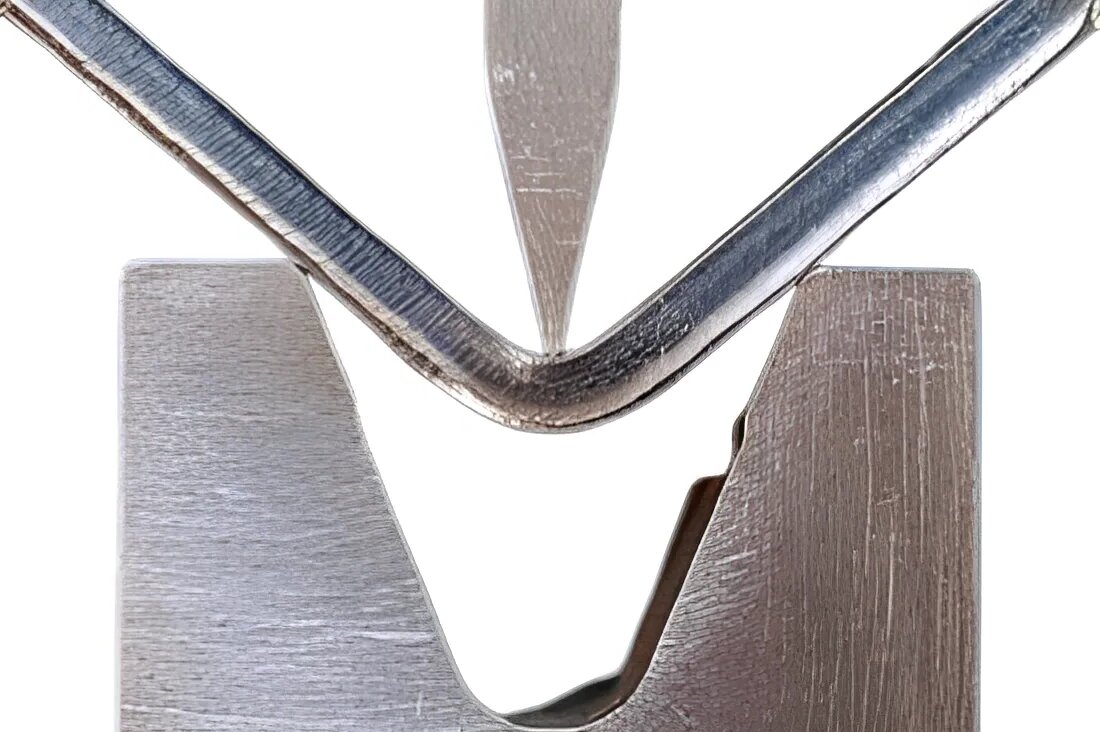 Cold Bending vs Hot Bending: What is the difference