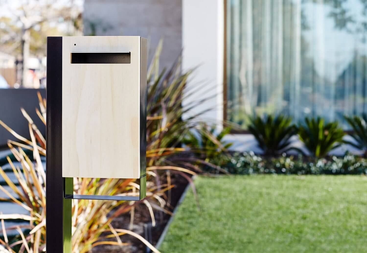 Free Standing Mailbox
