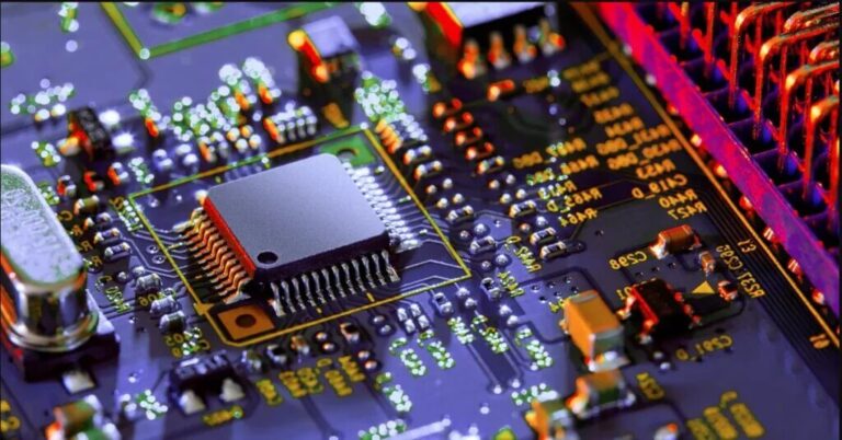 Dry Etching vs Wet Etching:What Is the Difference Dry Etching vs Wet Etching:What Is the Difference